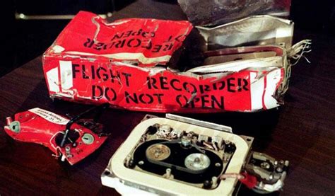 Heres How A Black Box Reveals The Cause Of A Plane Crash