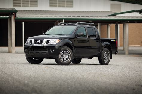 2015 Nissan Frontier Review Expert Insights Pricing And Trims