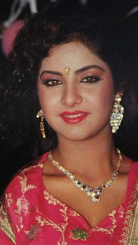 9 Rare Photos Of Famous Actress Divya Bharti On Her 49th Birth Anniversary