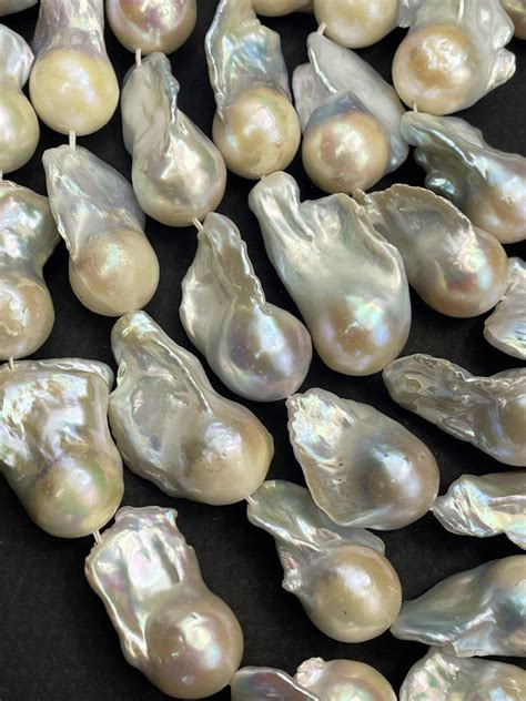 Aaa Natural Baroque Pearl Freeform Shape 16x30mm Gorgeous Natural