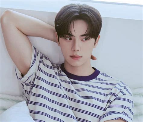 Weverse Lee Chae Min Community Highlight