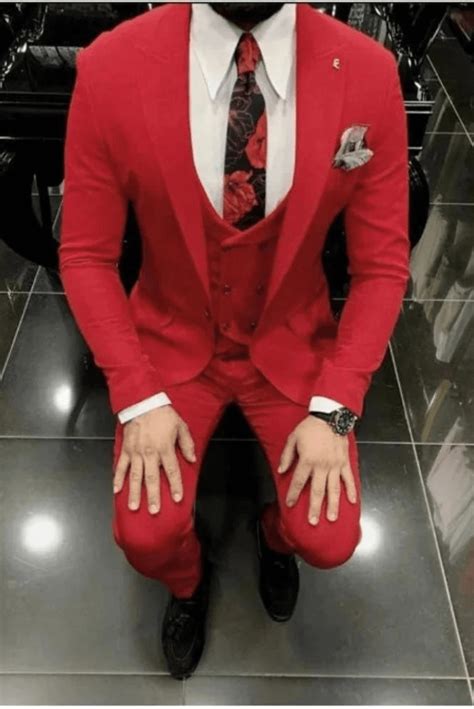 Fashionable Men Red Suits