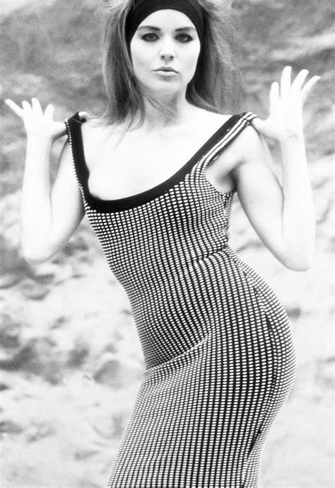 Sharon Stone 1992 Photoshoot • Celebmafia Twitter