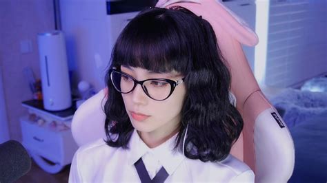 ️ Зүрхийг чинь дээрэмдэж байна Youtube