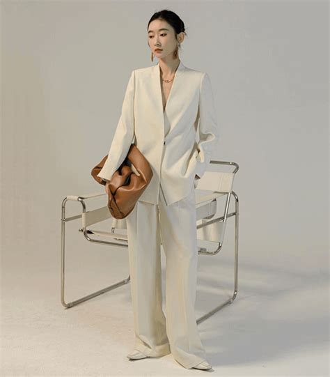 다바나 ★크레스 블랙 And 화이트 루즈핏 와이드 레그팬츠 투피스정장셋트 프레스티지 칼라리스 자켓루즈핏 팬츠하객룩 오피스룩 비지니스룩