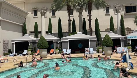 Caesars Palace Pool Cabanas What To Know Before You Book 50 Guide