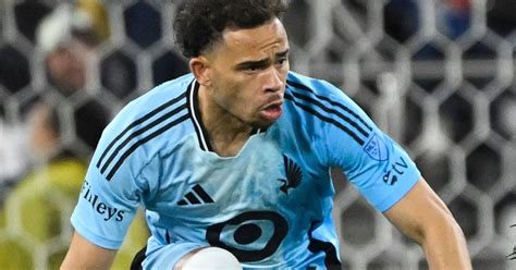 Sounders Sign Midfielder Hassani Dotson From Federal Way The Seattle Times