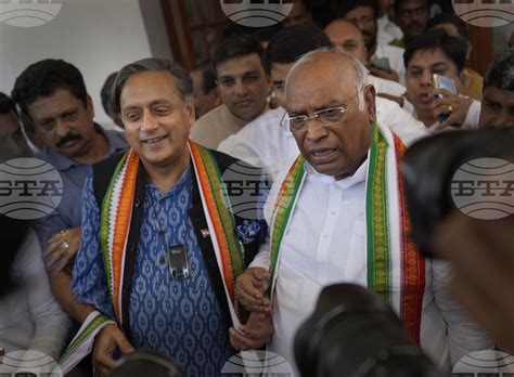 Индийският национален конгрес за първи път от почти четвърт век избра за лидер човек който не е