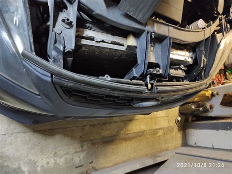 Уплотнитель капота — Ford Mondeo IV, 2 л, 2011 года | своими руками ...