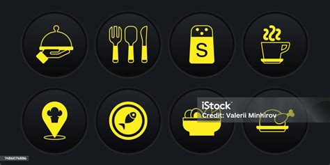 위치 커피 컵 생선 접시 나초 소금 포크 숟가락과 나이프 구운 칠면조 치킨 및 덮힌 트레이 음식 아이콘으로 요리사 모자를 설정하십시오 벡터 검은색에 대한 스톡 벡터 아트 및