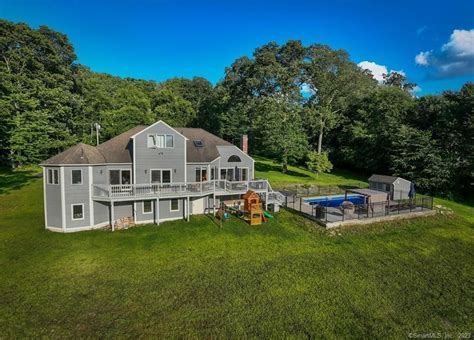 43 Upper Downs Drive Killingly Ct 06239 See Est Value Schools And More