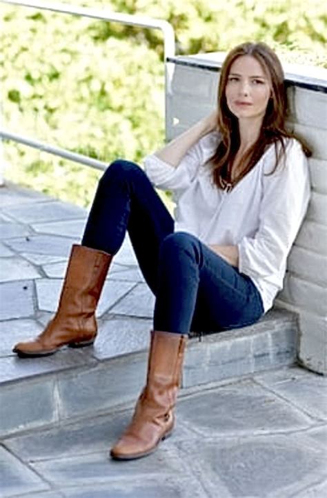 Pin By Pinner On Saffron Burrows Saffron Burrows British Women Saffron