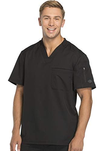 The 11 Best Scrubs For Big And Tall Guys 2024