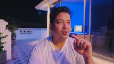 ဘာလို့ဂိုထောင်ရှင်းနေရတာလဲ။ ဘာလို့ဂိုထောင်ရှင်းနေရတာလဲ။ By Uedc Myanmar တံခါး၊ကြွေပြားနှင့