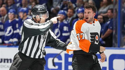 Flyers Tony Deangelo Suspended For Spearing Lightnings Corey Perry In Crotch Sports Illustrated