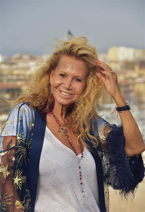 Fiona Gelin Résilience Vérité Et Renaissance Art ScÈne Radio