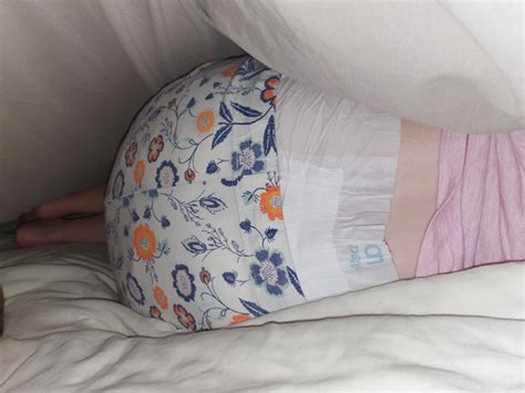 Real Incontinent Girl Wears Diaper In Bed Image 4370631 Thisvid Tube