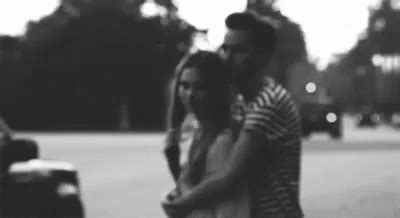 Luv  Couple Back Hug Sweet Discover And Share S