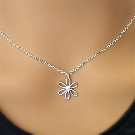 Daisy Necklace Etsy