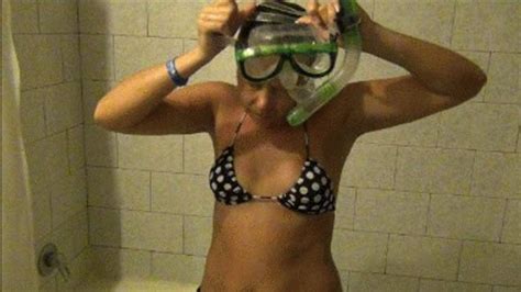 Lory Crazy Diver Masturbation Under Water 2c Lorys Passionate