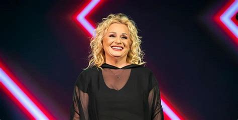 Тони Димитрова изправи публиката на крака 5 пъти в зала 1 на НДК БГ