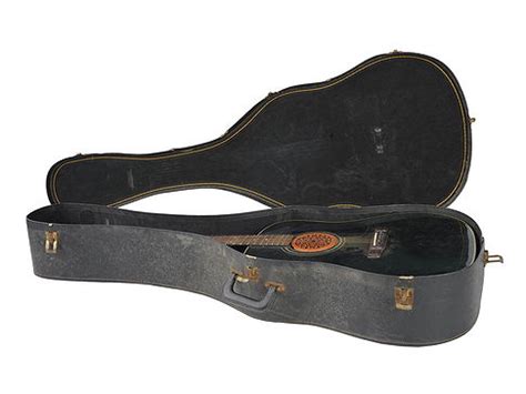 Vintage American Washburn Acoustic Guitar With Case Jul 27 2025