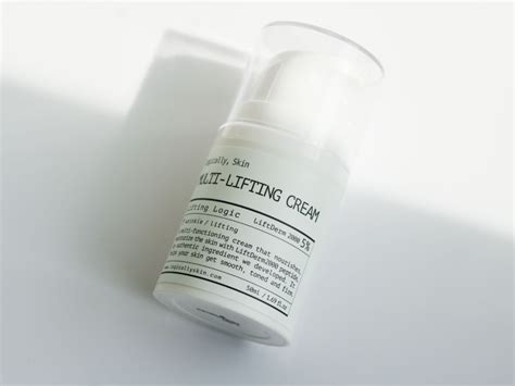 Review: Rangkaian Logically, Skin yang Melembapkan, Menenangkan, dan ...