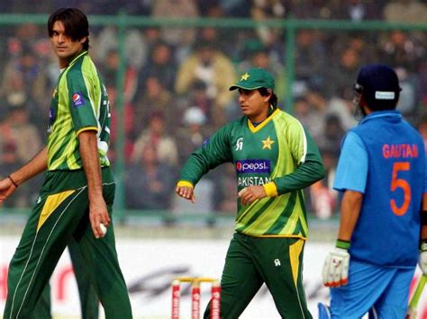 Psl 2020 Ipl Vs Psl Pakistan Tallest Bowler Mudassir Gujjar Height What Is The Height