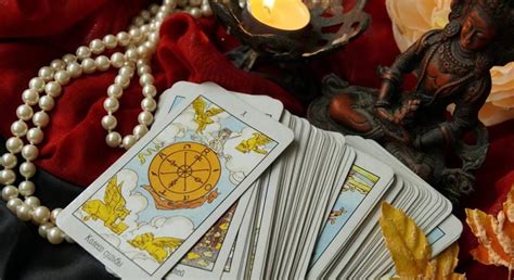 Тарот хөзрийн мэргэ Facebook
