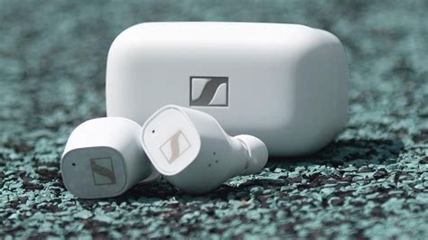 Valentine S Day Gift Ideas Best Tws Earphones To Surprise Audiophiles Hindustan Times Ht Tech