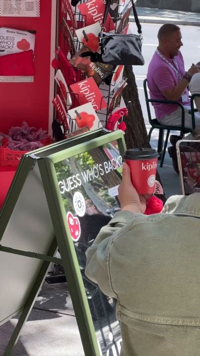 Kipling On Linkedin Kipling X Goodnews Coffee In Madrid 🐒