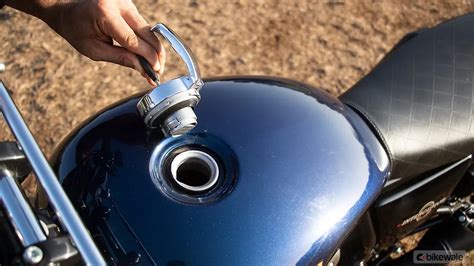 Royal Enfield Interceptor 650 Fuel Tank Image Bikewale
