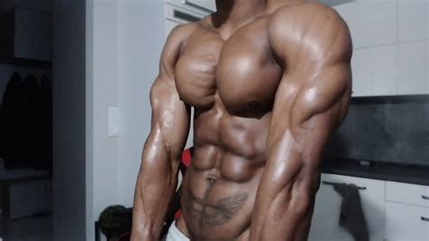 College Babe Flex And Cum Gay Amateur Amateur Porn By Muscles To Worship XHamster