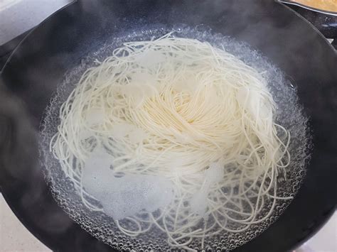 남은수육과 사골곰탕으로 고기국수 만들어먹기