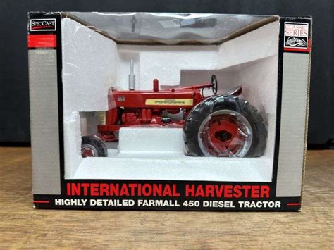 Farmall NIB SC Aumann Auctions Inc