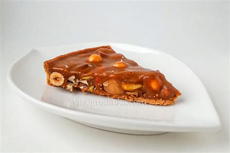 Тарт с орехами и карамелью | vinogradinka.com