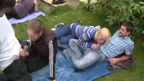 Free Garden Sex Porn Videos Xhamster
