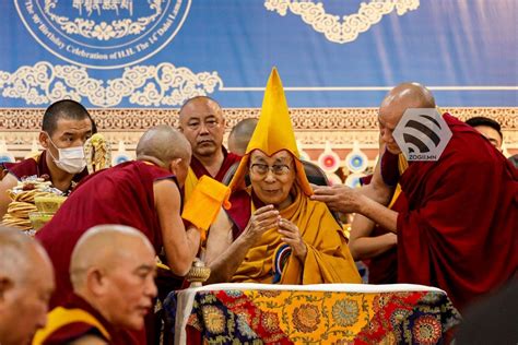 ӨНӨӨДӨР ДАЛАЙ ЛАМЫН ТӨРСӨН ӨДӨР