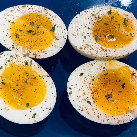 2 White Eggs Boiled Protein