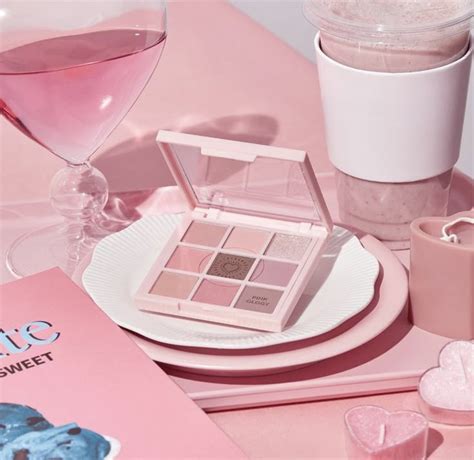 네일아트에 있는 매려니님의 핀 화장품 네일아트 디자인