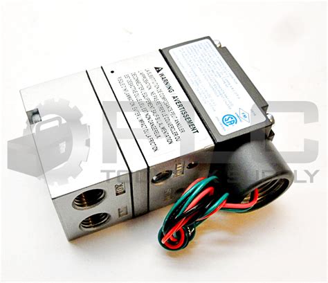 New Omega Ip610 X15 Transducer 20 100 Psi Plc Toolbox Supply