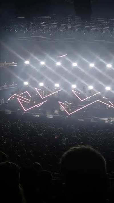 🔥 Justin Going Hard On Naeem Tonight In Dublin Boniver