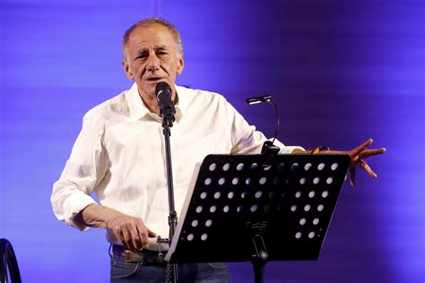 Roberto Vecchioni «mia Moglie Non Si è Più Ripresa Dalla Perdita Di Nostro Figlio Arrigo