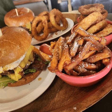 Best Burgers In Suffolk Va Gourmet Burger Bistro Burgers Near Me