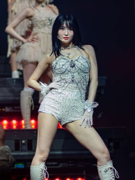 Momo Kpop Nsfw