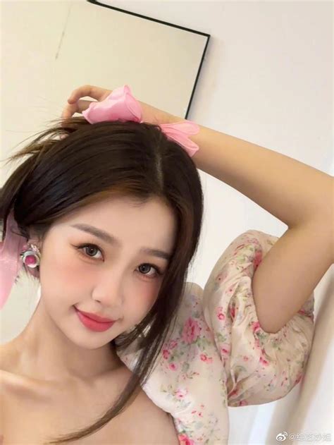 虞书欣美照来了，直接18图大饱眼福财经头条新浪财经