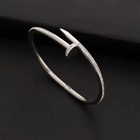 Stainless Steel Silver Plated Bracelet For Girls Women Ffbl161 At ₹ 290