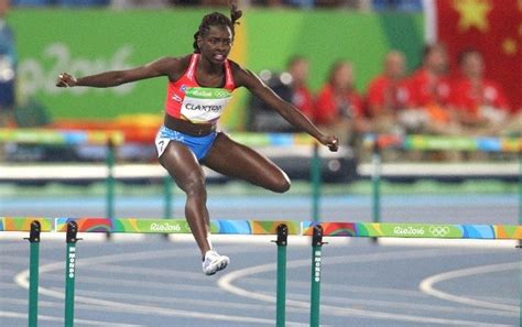 Grace Claxton Recibió La Ayuda