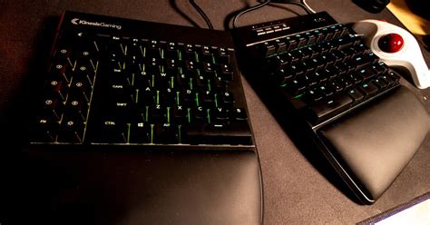 My Favourite Split Gaming Keyboard Is More Colourful And Comfortable Now Kotaku Australia