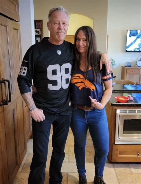 James Hetfield Of Metallica Gets It His Wife Not So Much Raw Chili